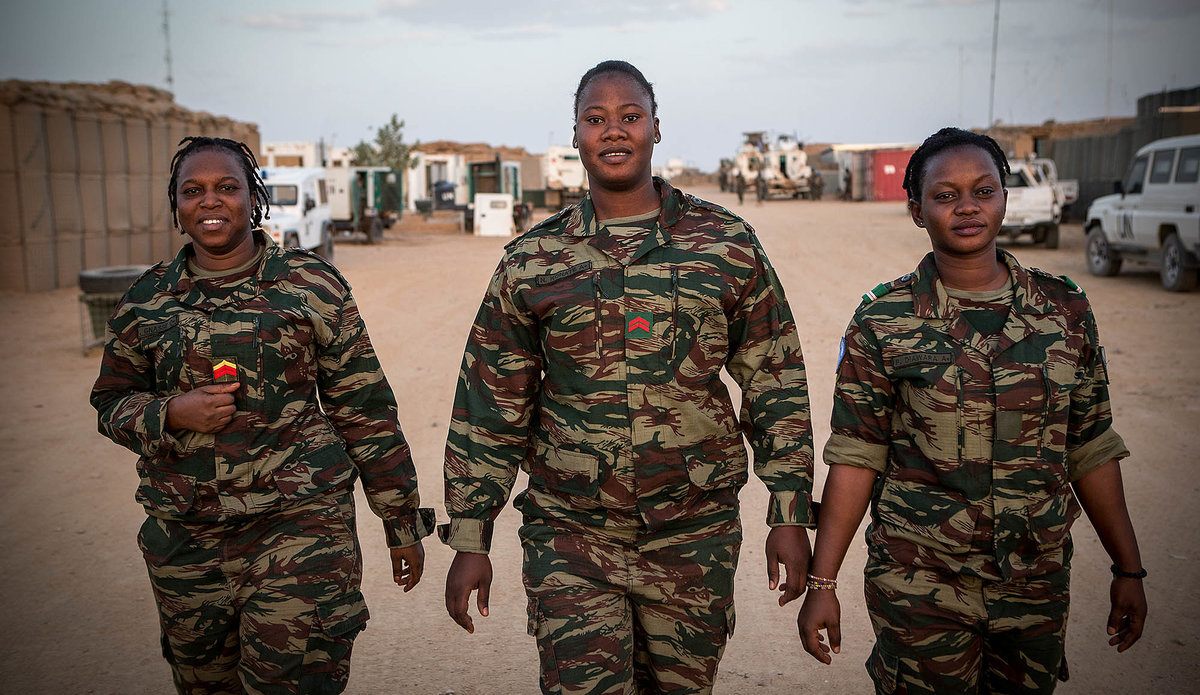 Sous un Casque bleu au Mali : les voix des guinéennes du maintien de la ... Sous un Casque bleu au Mali : les voix des guinéennes du maintien de la ...